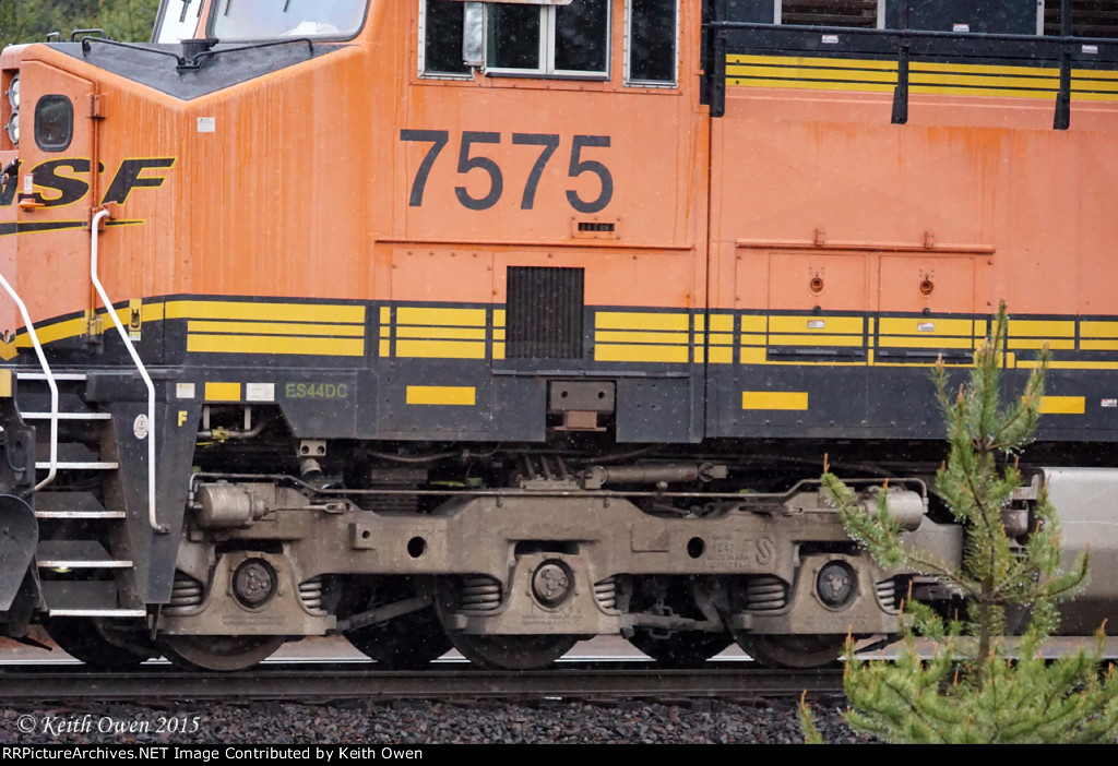 BNSF 7575